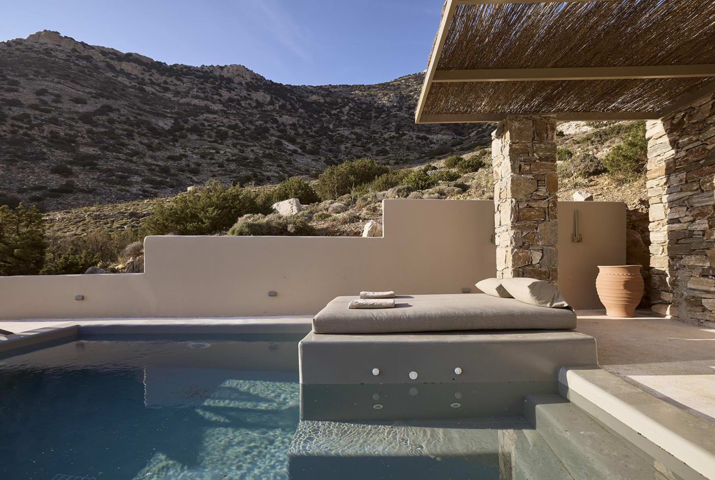 Suites with Sea View & Private Pool - Apsila Pool Suites